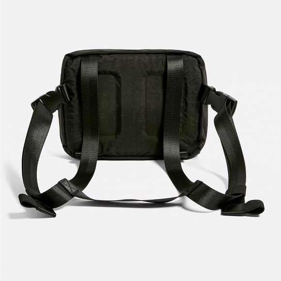 Urban Outfitters | Bags | New Urban Outfitters Chest Rig Utility Pack ...